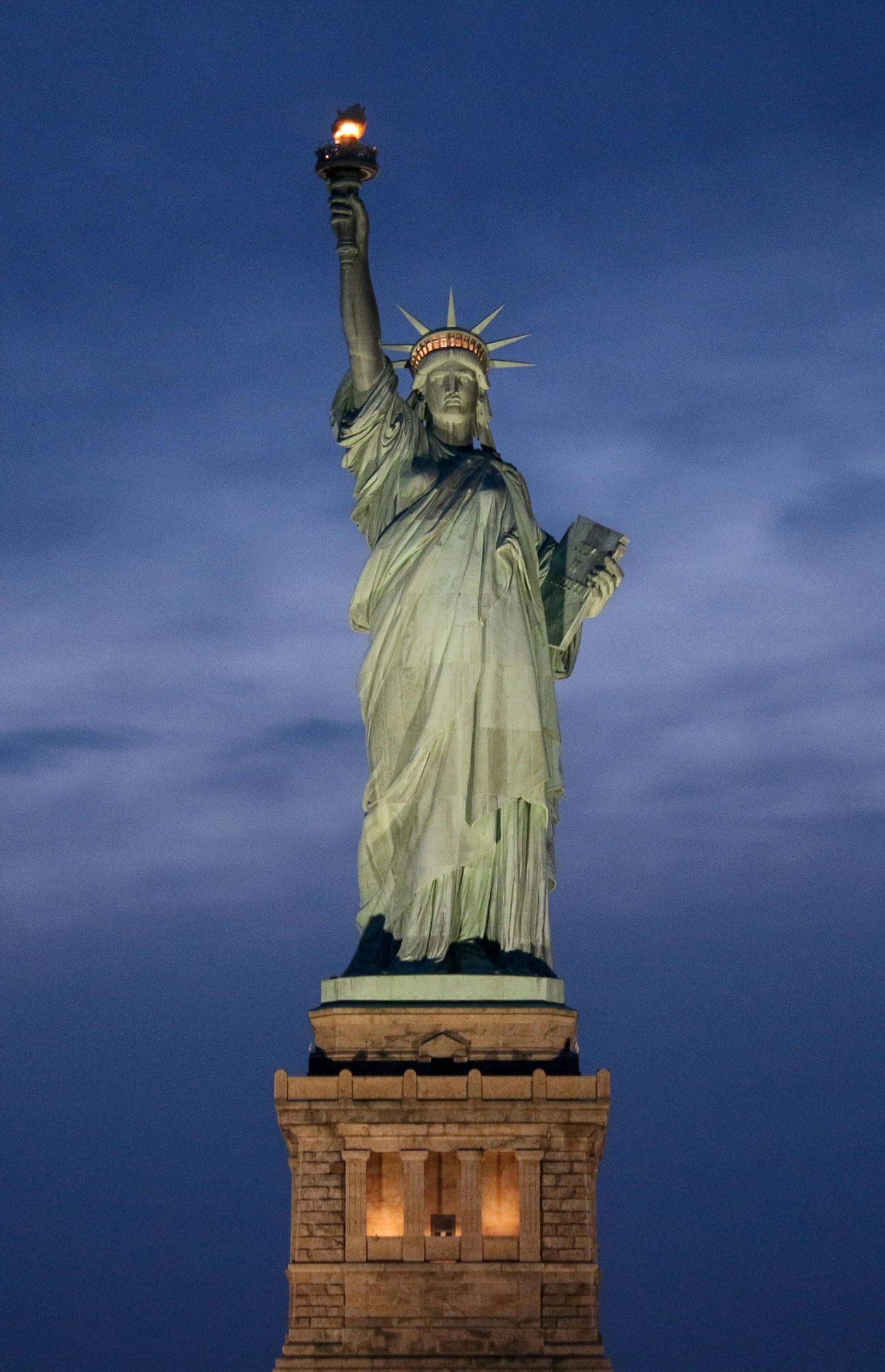 How the Statue of Liberty Became a Symbol of Freedom and Friendship ...